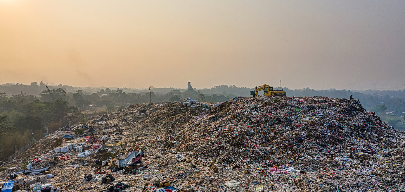 Garbage Out of Sight Does Not Mean Garbage Out of Mind. - Metro Van ...